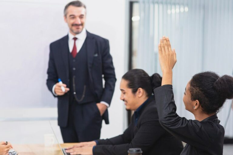 7 Leadership Coaching Style Examples and Real Life Applications
